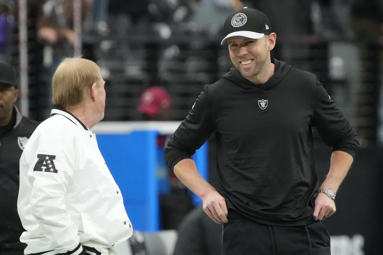 From Raiders Surge to Titans Reset: Bo Hardegree’s Play-Calling Case Study
